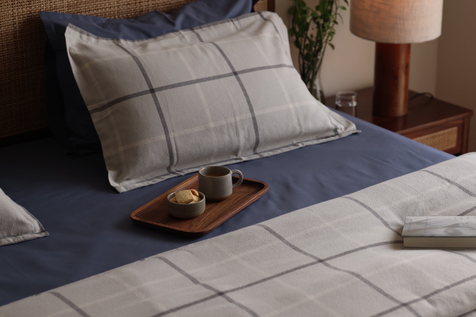 Flannel for Bedding: The Cozy Charm of Flannel Duvet Covers – Fleck